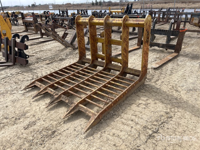 72 in Wood Wheel Loader Forks | Ritchie Bros. Auctioneers