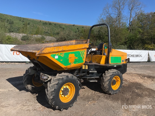 2015 JCB 6TST 6 ton 4x4 Swivel Dumper | Ritchie Bros. Auctioneers