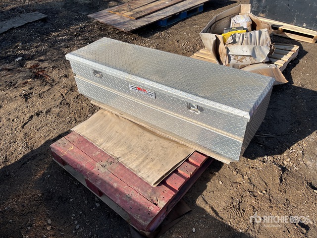 Delta Champion Tool Box | Ritchie Bros. Auctioneers