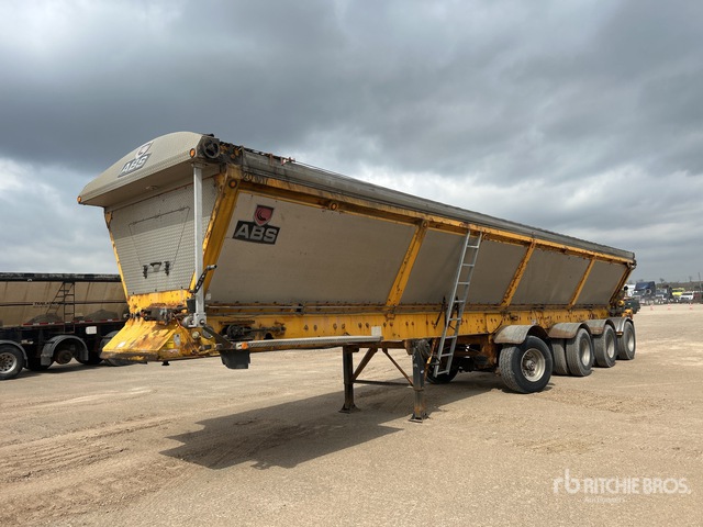 2012 ABS 46 ft Quad/A Live Bottom Trailer | Ritchie Bros. Auctioneers