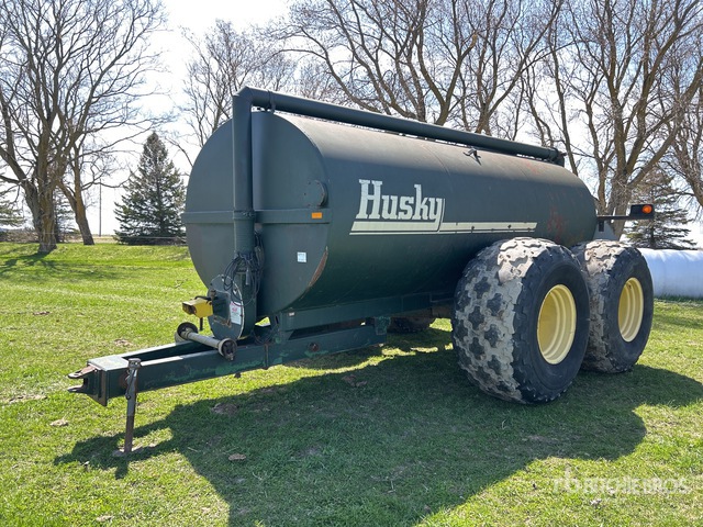 Husky Liquid T/A Liquid Manure Spreader | Ritchie Bros. Auctioneers