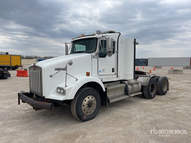 2011 Kenworth T800 6x4 T/A Day Cab Truck Tractor | Ritchie Bros. Auctioneers