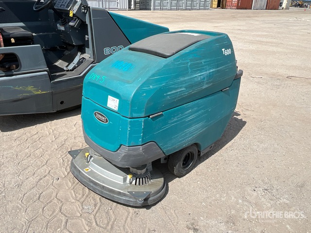 2018 Tennant T600 Walk-Behind Electric Floor Scrubber | Ritchie Bros ...