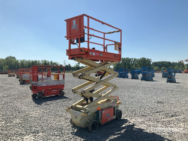 2014 JLG R6 Electric Scissor Lift | Ritchie Bros. Auctioneers