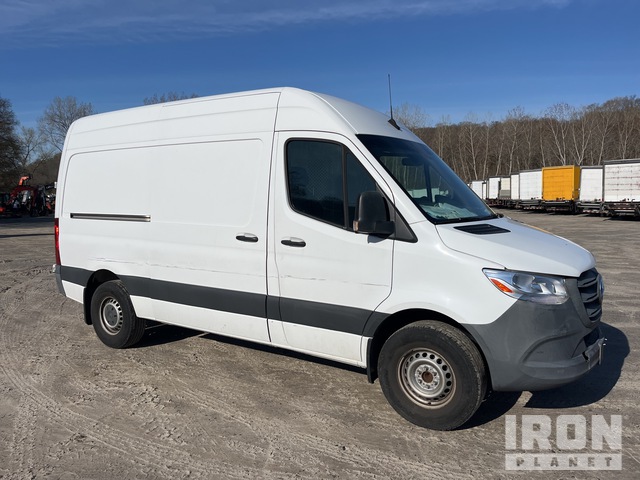 2020 Mercedes-Benz 2500 Sprinter Cargo Van in North Franklin ...