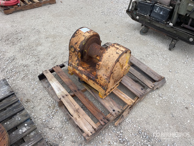 Crawler Tractor Winch | Ritchie Bros. Auctioneers