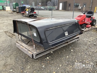 Leer Truck Cap, Toolbox & Bed Slider in Augusta, Maine, United States ...