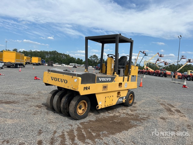 2008 Volvo PT125R 9 Wheel Pneumatic Roller | Ritchie Bros. Auctioneers