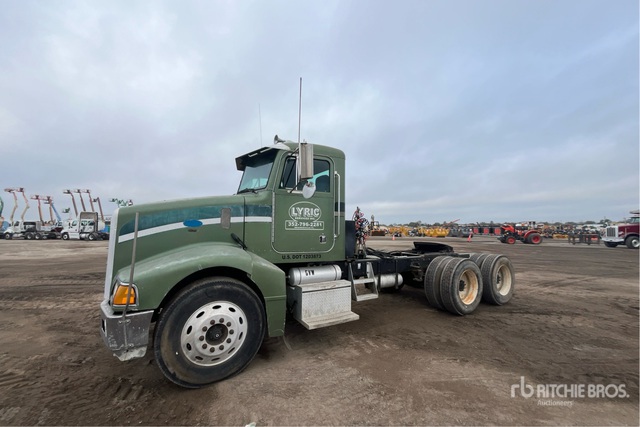 1998 Peterbilt 385 6x4 T/A Day Cab Truck Tractor | Ritchie Bros ...
