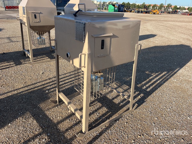 Big Daddy Electric 500 Lb Deer Feeder (Unused) | Ritchie Bros. Auctioneers