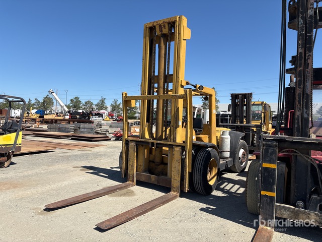 1985 Hyster Pneumatic Tire Forklift | Ritchie Bros. Auctioneers
