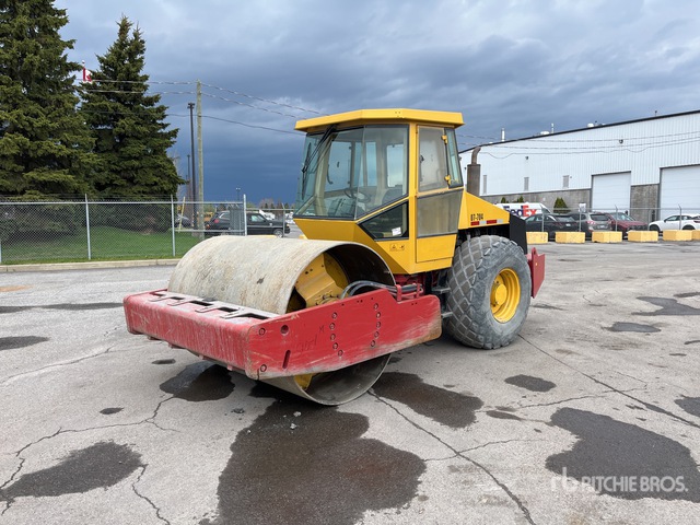2003 Dynapac CA250D Compacteur à tambour lisse | Ritchie Bros. Auctioneers