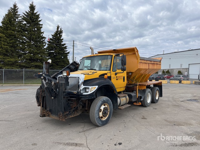 2003 International 7600 6x4 Snow Plow Truck | Ritchie Bros. Auctioneers