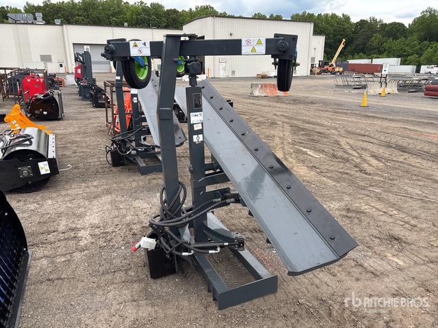 2025 GIYI GY-GR87 87 in Skid Steer Grader (Unused) | Ritchie Bros ...