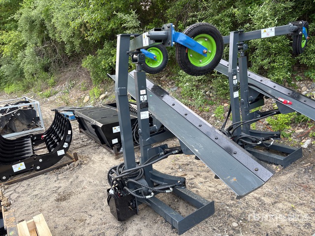 2025 GIYI GY-GR87 87 in Skid Steer Grader (Unused) | Ritchie Bros ...