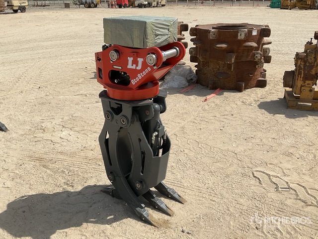 LJ 5 Finger Hydraulic Rotating Excavator Wood Clamp - Fits 6 - 8 ton ...