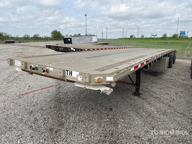 1999 Benson 48 ft T/A Spread Axle Flatbed Trailer | Ritchie Bros. Auctioneers
