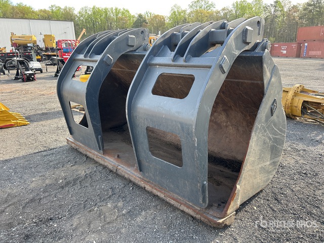 Pemberton 130 in Wheel Loader Grapple Bucket | Ritchie Bros. Auctioneers