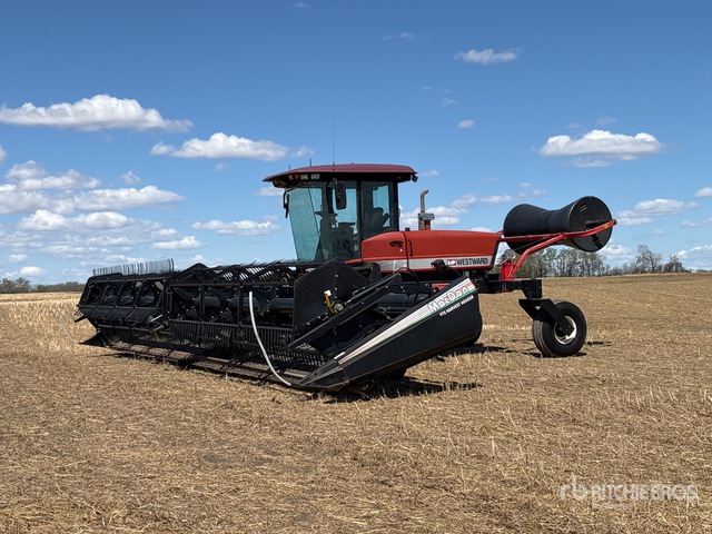2004 Westward 9352 35 ft Swather Windrower | Ritchie Bros. Auctioneers