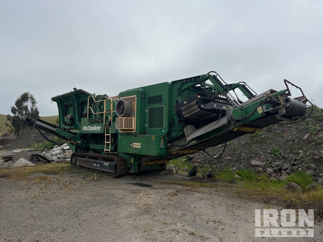 2015 McCloskey International i44 Tracked Impact Crusher Plant in Santa ...