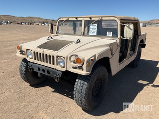 Surplus 2007 AM General M1097R1 HMMWV 4 Door Soft Top w/Truck Body in ...