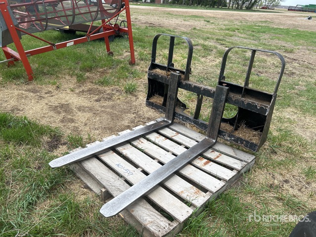 Horst 4 ft Skid Steer Forks | Ritchie Bros. Auctioneers