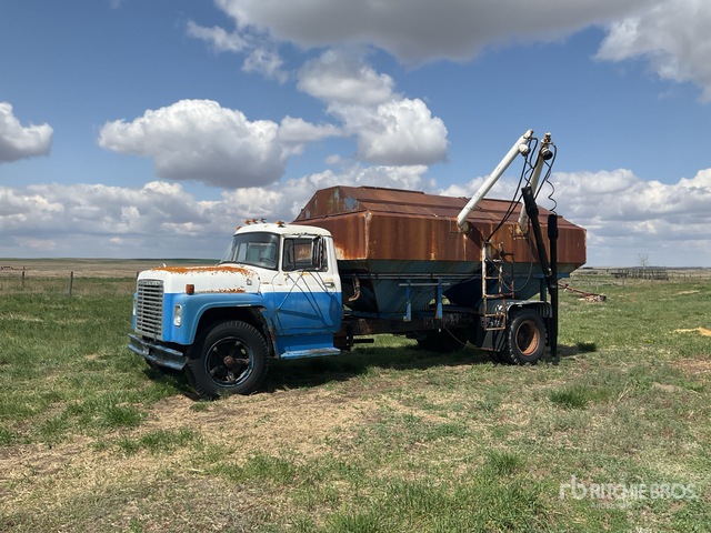 1975 International 1700 Loadstar Feed Truck (Inoperable) | Ritchie Bros ...