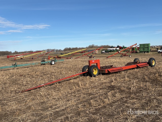 Dynafab Windrower Transport Trailer | Ritchie Bros. Auctioneers
