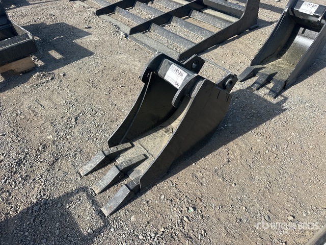 12 in Excavator Bucket - Fits Bobcat E35 (Unused) | Ritchie Bros ...