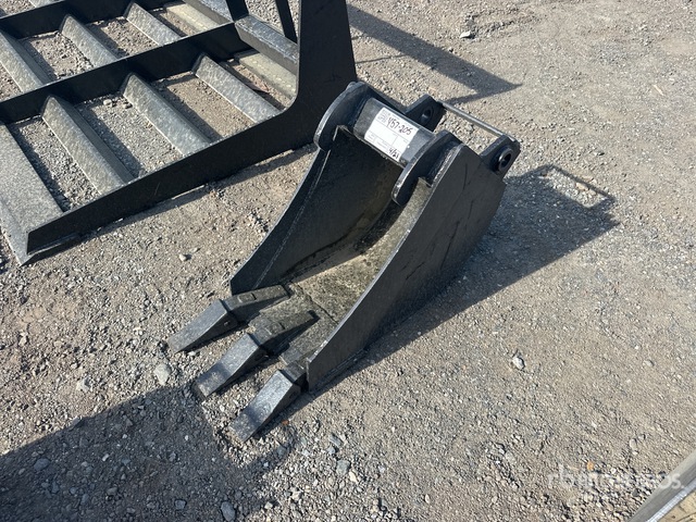 12 in Excavator Bucket - Fits Bobcat E35 (Unused) | Ritchie Bros ...