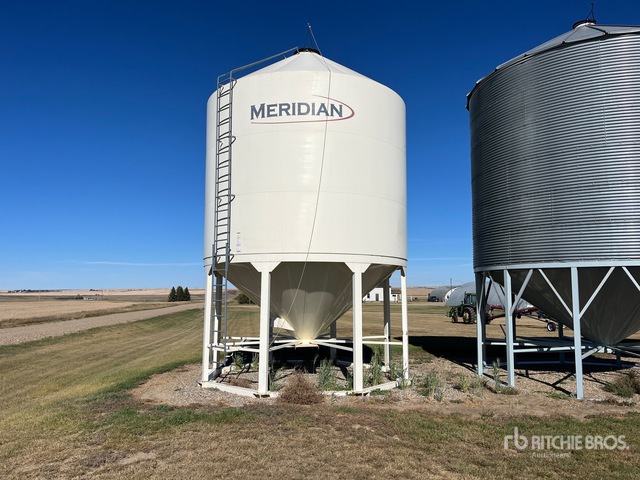 Meridian 1612 +/- 100 ton Fertilizer Hopper Grain Bin | Ritchie Bros ...