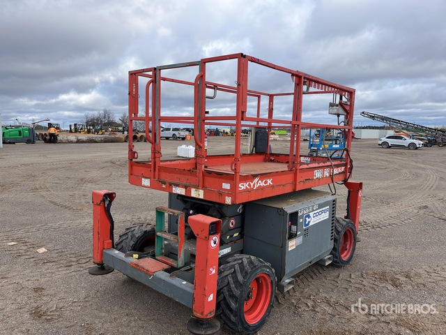 2017 Skyjack SJ6826 RT 4x4 Diesel Scissor Lift | Ritchie Bros. Auctioneers