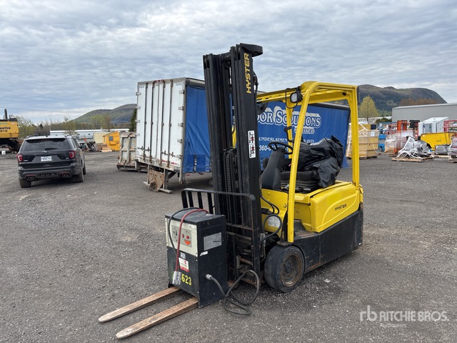 2013 Hyster J40XNT 1500 lb w/ battery charger Electric Forklift ...