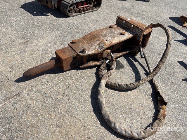 Kent F9FSP-WR Hydraulic Breaker | Ritchie Bros. Auctioneers