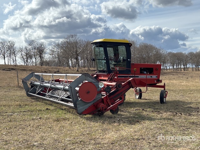 1980 International 4000 24 ft Swather Windrower | Ritchie Bros. Auctioneers