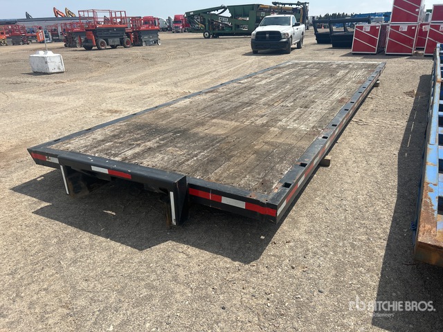 27 Ft Truck Flatbed Body | Ritchie Bros. Auctioneers
