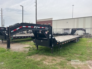 2020 P.J. 27 ft T/A Gooseneck Equipment Trailer in Rosenberg, Texas ...