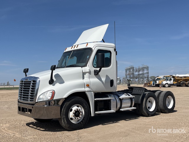 2018 Freightliner Cascadia 125 6x4 T/A Day Cab Truck Tractor | Ritchie ...