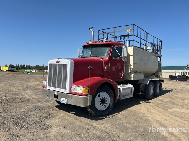 1993 Peterbilt 377 2500 gal 6x4 Hydro-semoir monté sur camion | Ritchie ...