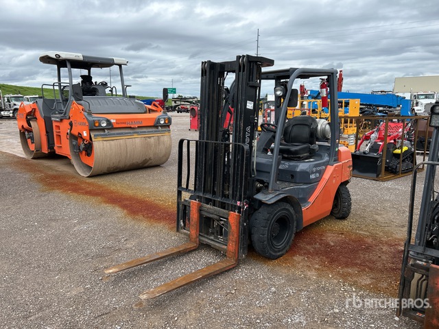 2019 Toyota 8FGU25 4500 lb Pneumatic Tire Chariot Élévateur | Ritchie ...
