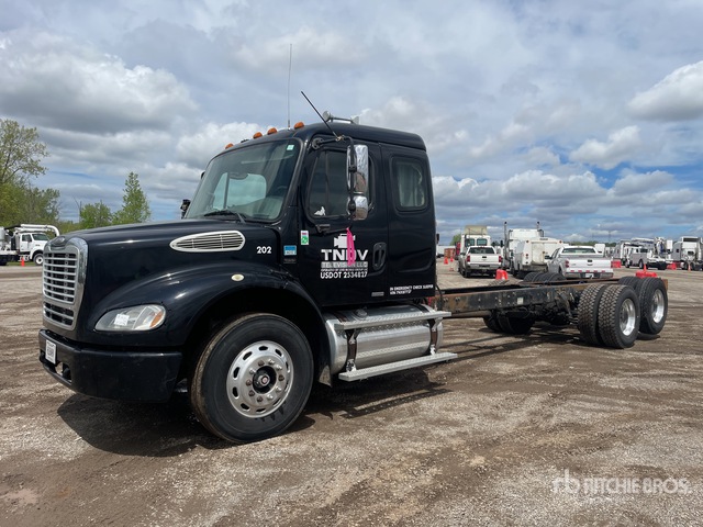 2007 Freightliner M2 112 6x2 Sleeper Cab & Chassis | Ritchie Bros ...