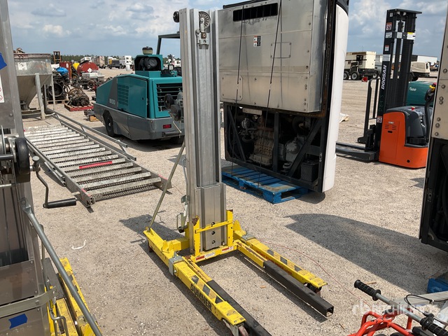 2018 Sumner 783700 Material Hoist | Ritchie Bros. Auctioneers