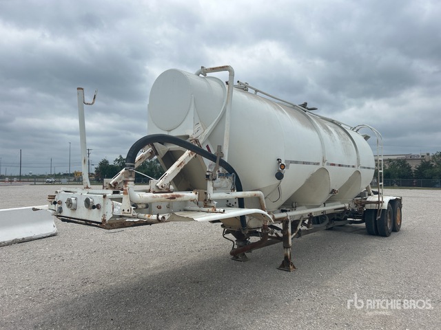 1973 Heil T/A Pneumatic Bulk Trailer | Ritchie Bros. Auctioneers