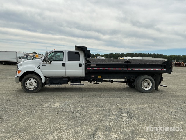 2010 Ford F-750 XL 4x2 S/A Dump Truck | Ritchie Bros. Auctioneers