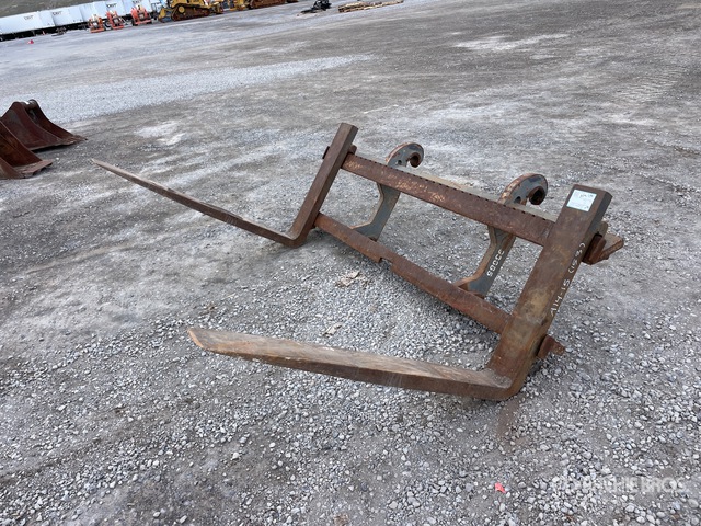 Volvo 54 in Wheel Loader Forks | Ritchie Bros. Auctioneers