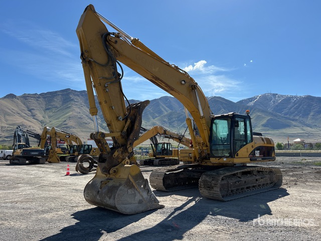 2007 Cat 325D Tracked Excavator | Ritchie Bros. Auctioneers