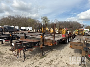 2012 Lucon 20T202ALP 27 ft T/A Equipment Trailer in New Berlin ...