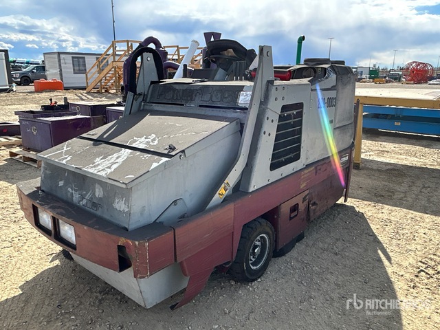 Power Boss TSS/82 Floor Scrubber | Ritchie Bros. Auctioneers