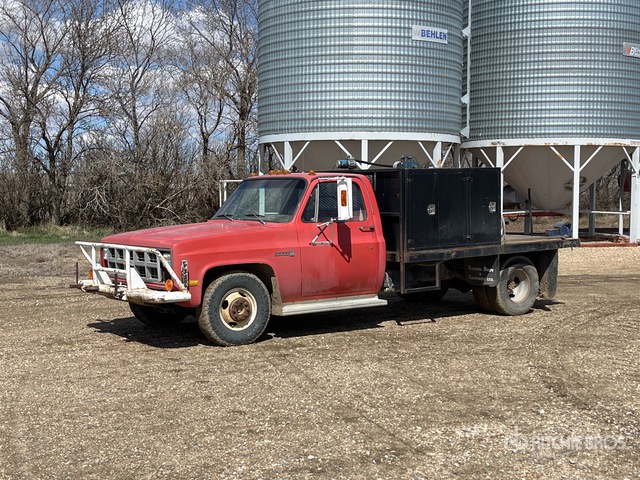 1981 GMC 3500 4x2 Dually Service Truck | Ritchie Bros. Auctioneers