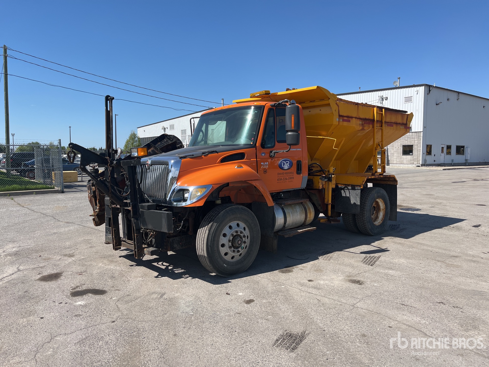 2005 International 7400 4x2 Snow Plow Truck | Ritchie Bros. Auctioneers